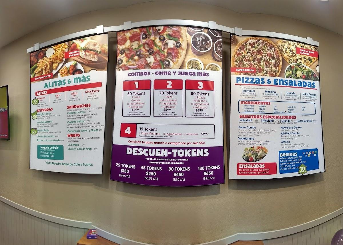 Menu at Chuck E. Cheese pizzeria, Puebla City