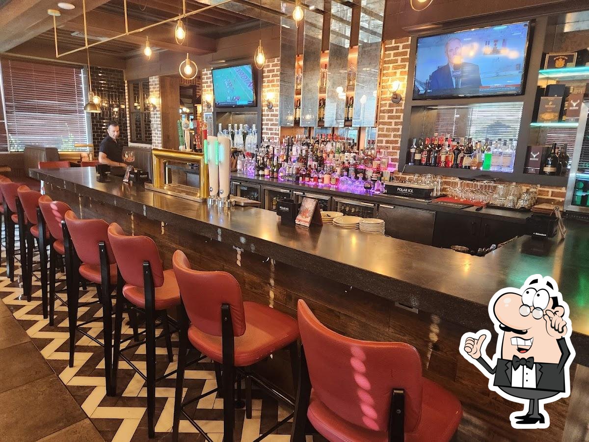 Bâton Rouge Grillhouse & Bar, Boucherville - Menu du restaurant, prix ...