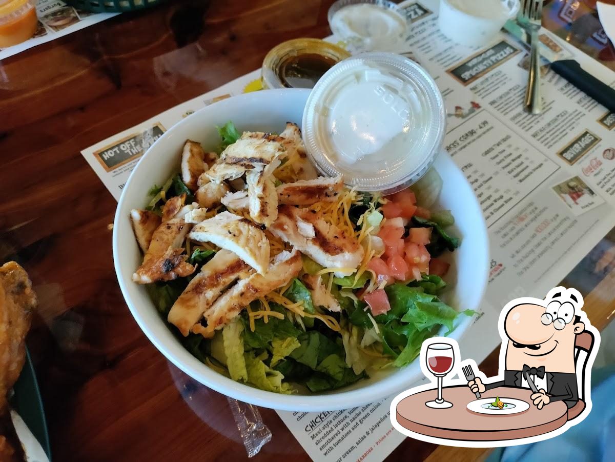 Roosters, Beavercreek - Restaurant menu, prices and reviews