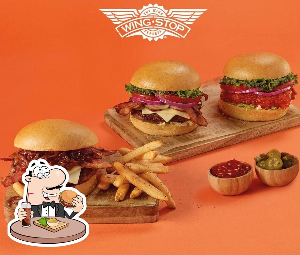 Wingstop Plaza Qú restaurant, Monterrey, Av. Paseo de Cumbres 2001 ...