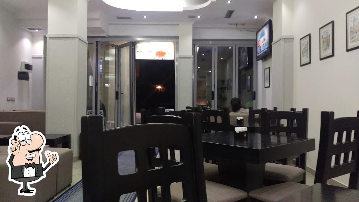 Trendafili I Kuq pub & bar, Tirana