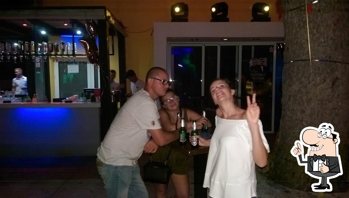Peter Pan club, Makarska - Restaurant reviews