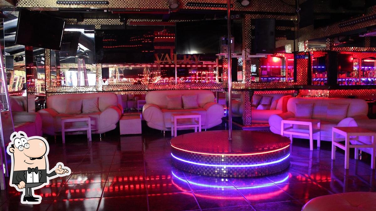 Chivalry Gentlemen's Lounge & Hotel club, Germiston - Restaurant reviews