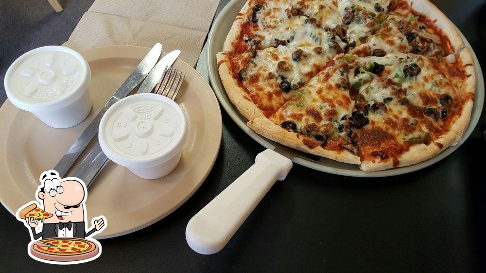 Papa Don's Pizza, 10 N Main St in Fort Scott - Restaurant menu and reviews