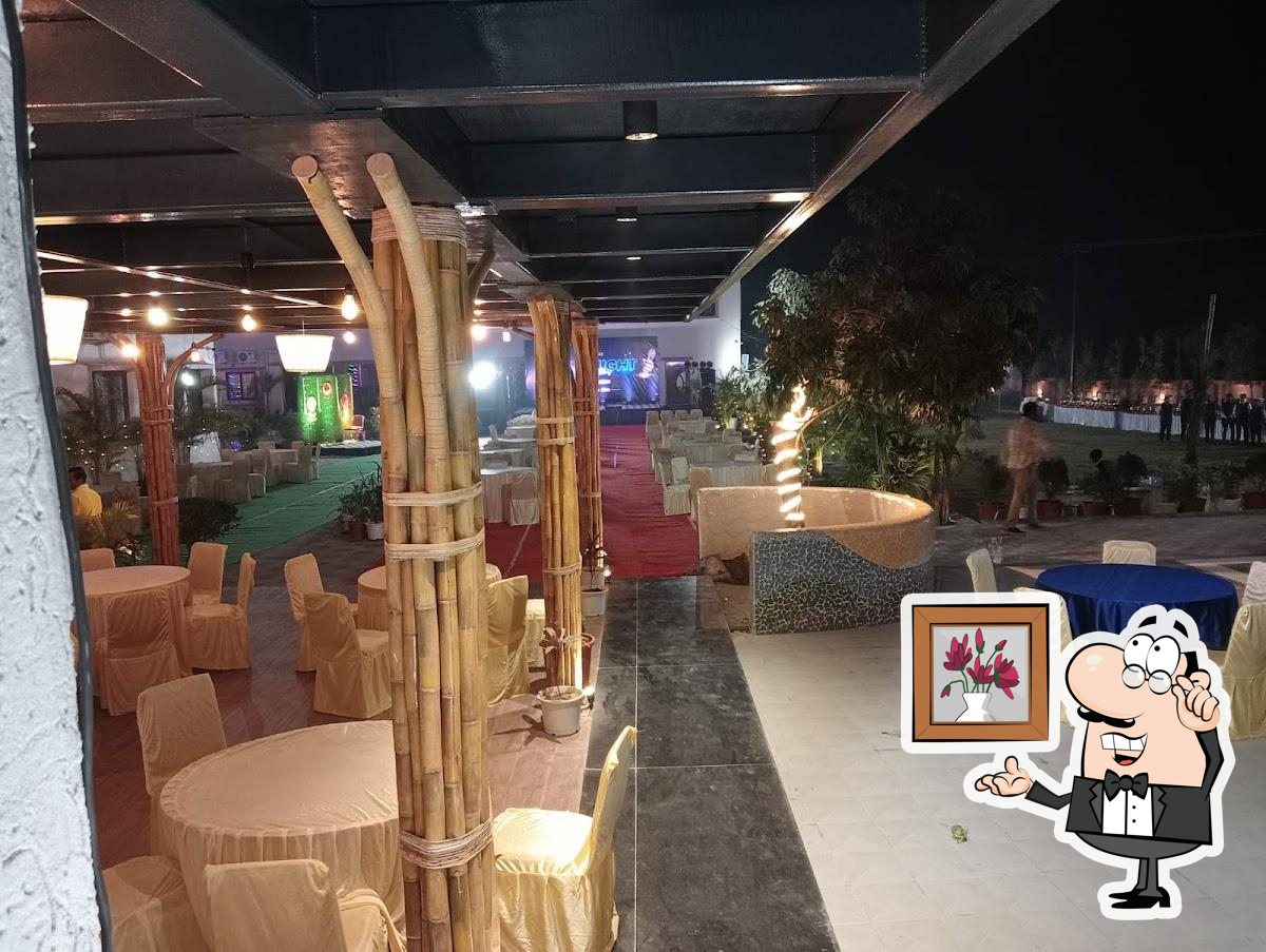 The Adventure Convention & Resort - Restaurant menu, prices and reviews