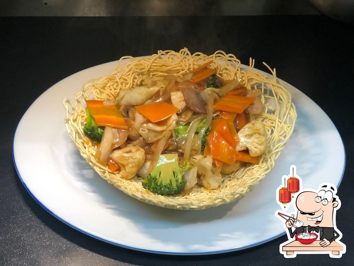 Moon House Restaurant in Claresholm - Restaurant menu and reviews