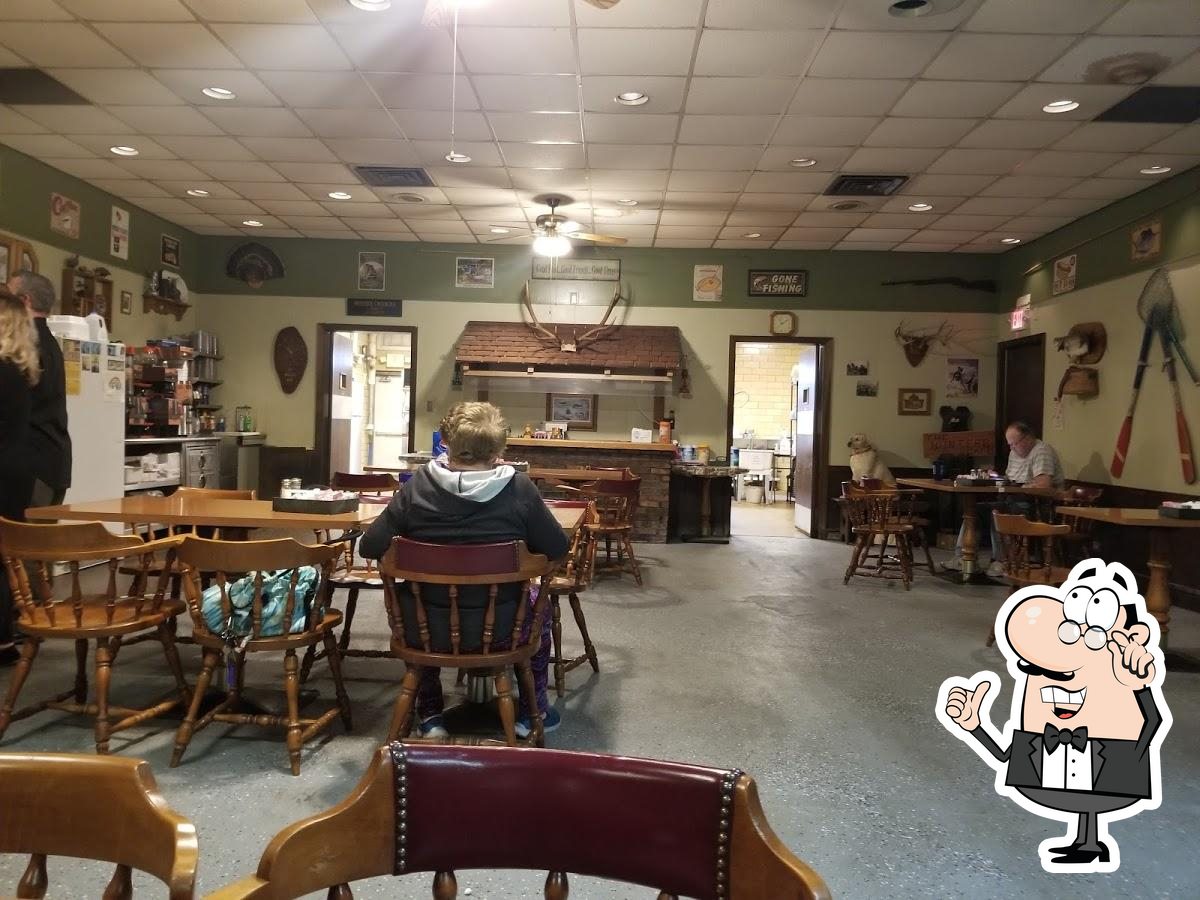 Hunters Cafe in Winfield - Restaurant menu and reviews