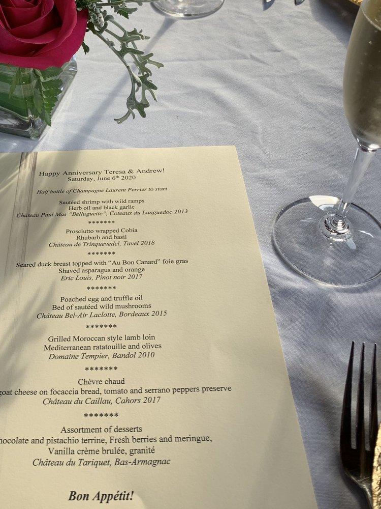Menu at Le Chateau pub & bar, La Crosse, 410 Cass St
