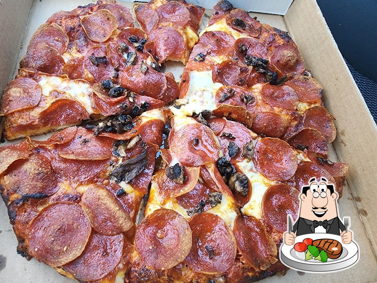 Rusty's Pizza, Bakersfield - Restaurant menu, prices and reviews