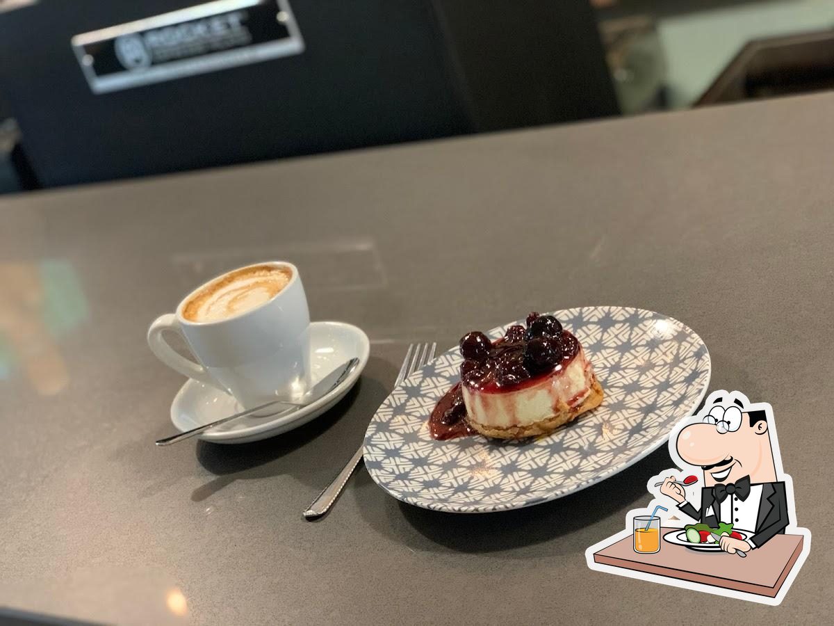 ÔRA Cafe & Cocktail in Dorval - Restaurant reviews