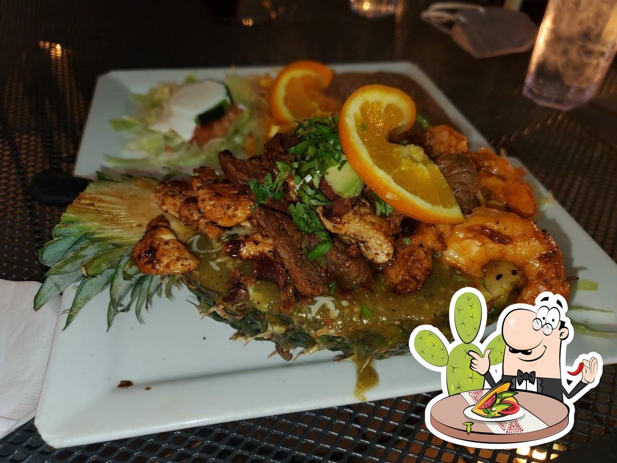 Agaves Mexican Grill in Merced - Restaurant menu and reviews