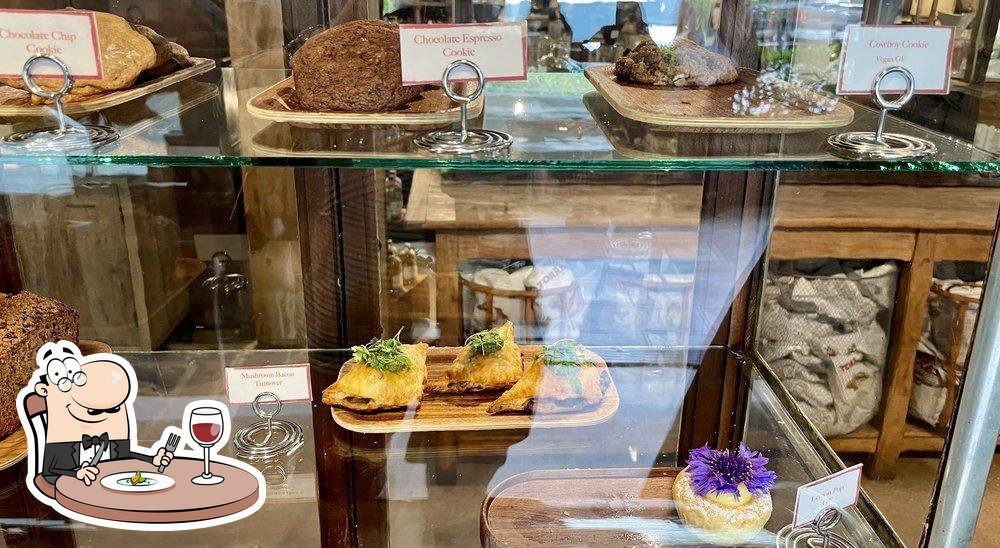 Field and Fort in Summerland - Restaurant menu and reviews