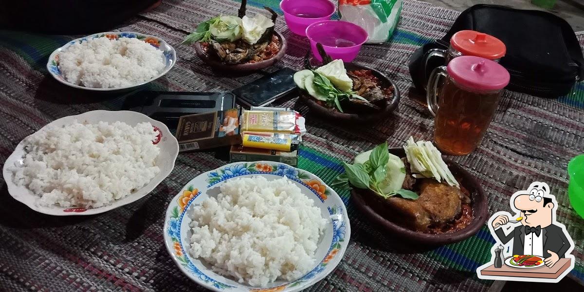Warung Doni, Pagerwojo, C49V+425 - Restaurant reviews