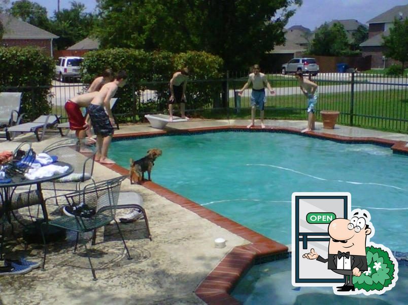 The Pool House in Flower Mound
