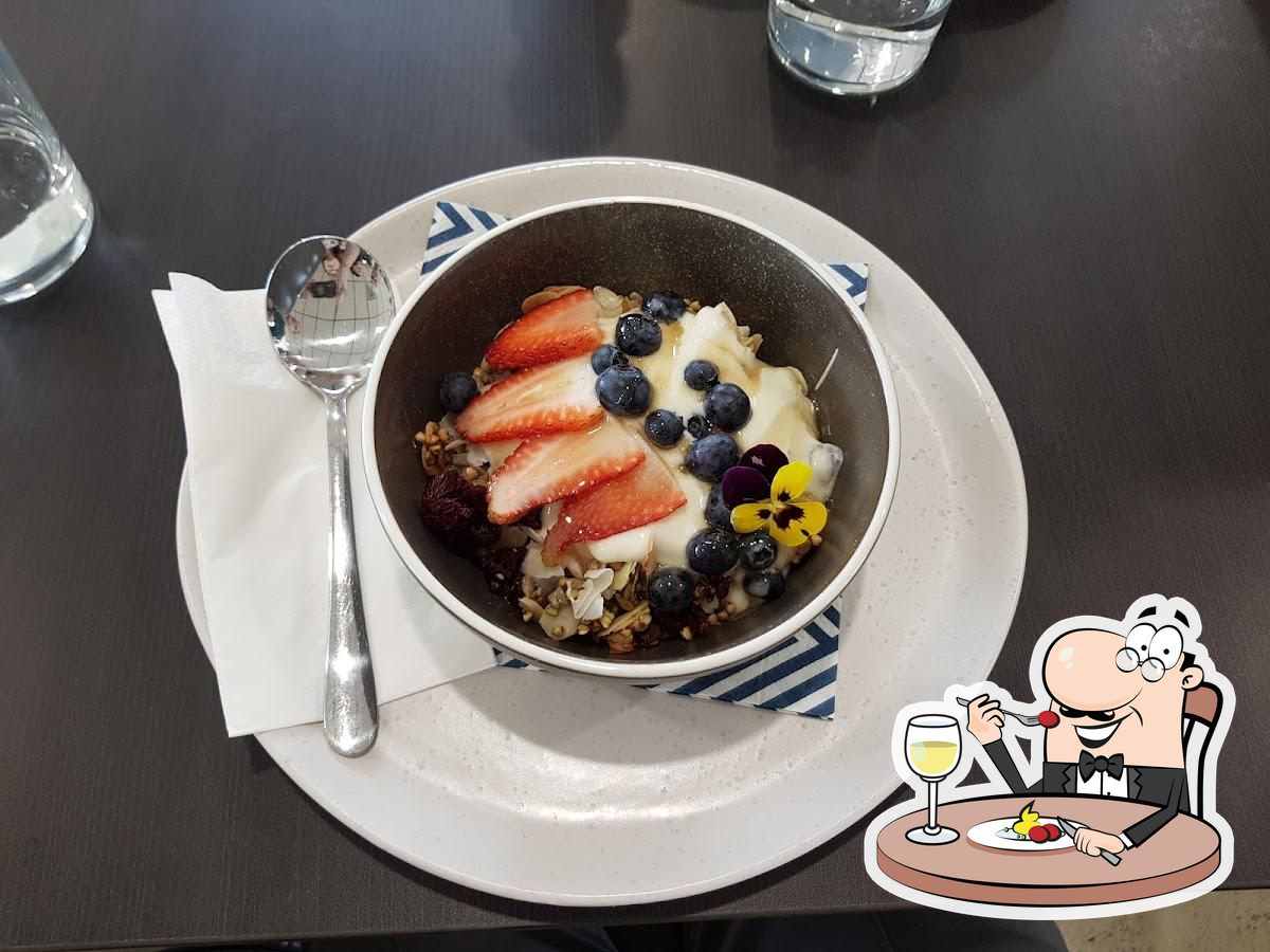 Square 44 Cafe in Surrey Downs - Restaurant menu and reviews