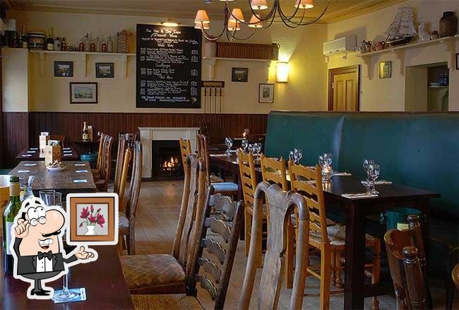 The Beehive Pub, 126 Crawford St in London - Restaurant menu and reviews