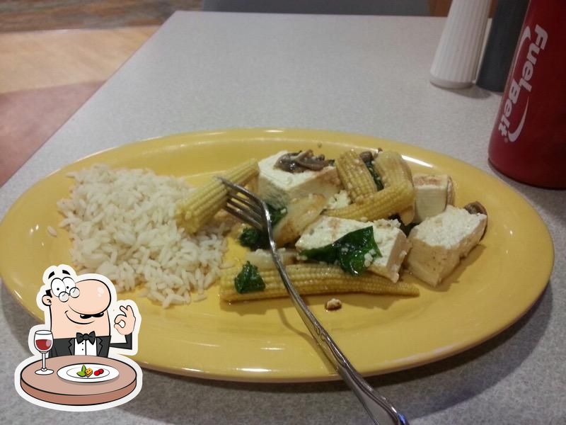 Hope Commons Dining Hall in South Kingstown - Restaurant reviews