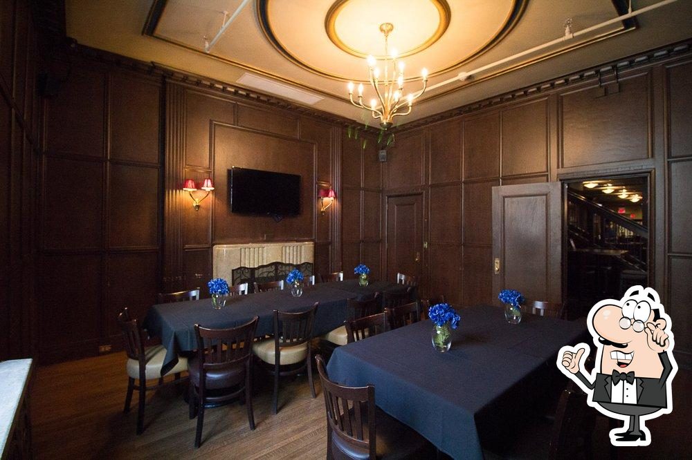 Bank & Baron P.U.B in Calgary - Restaurant menu and reviews