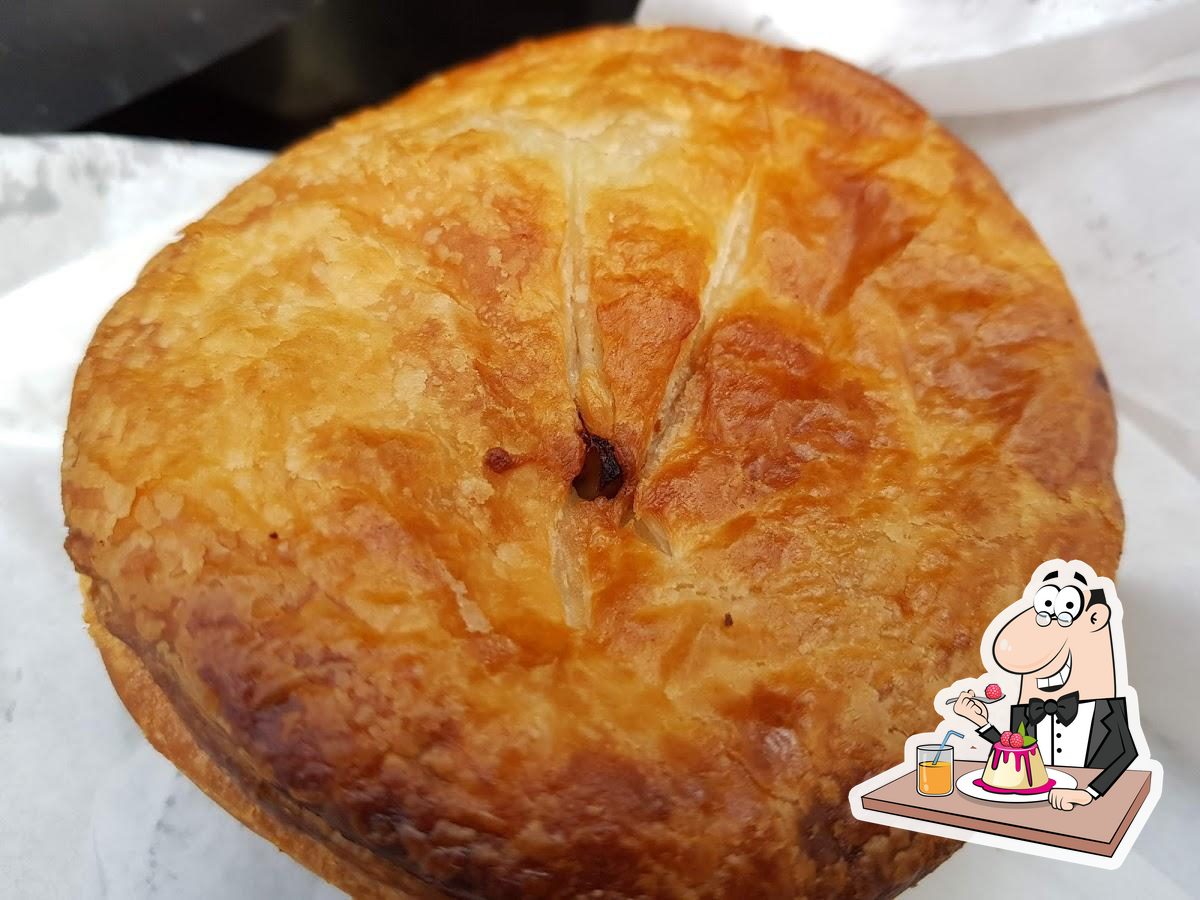 Norfolk Village Bakery, 174-178 Pascoe Rd in Ormeau - Restaurant reviews