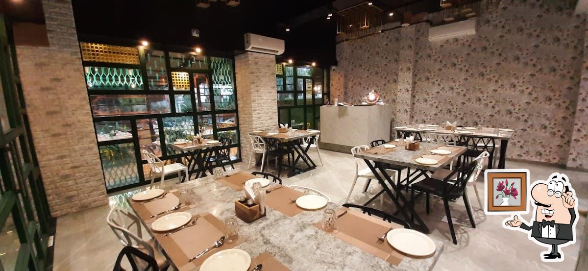 B Square Bar & Restaurant, Amravati - Restaurant menu, prices and reviews
