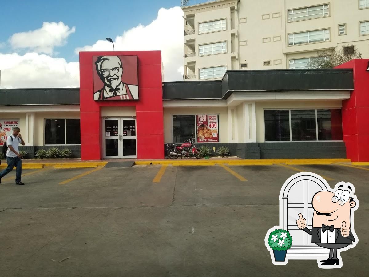 KFC Tiradentes restaurant, Santo Domingo, Av. Tiradentes No. 26 ...