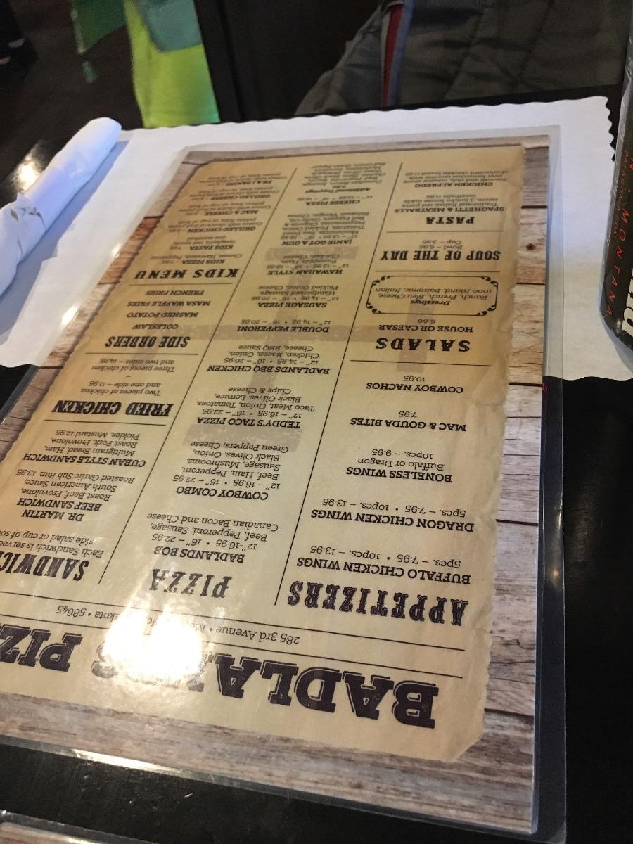 Carta de pizzería Badlands Pizza Parlor, Medora