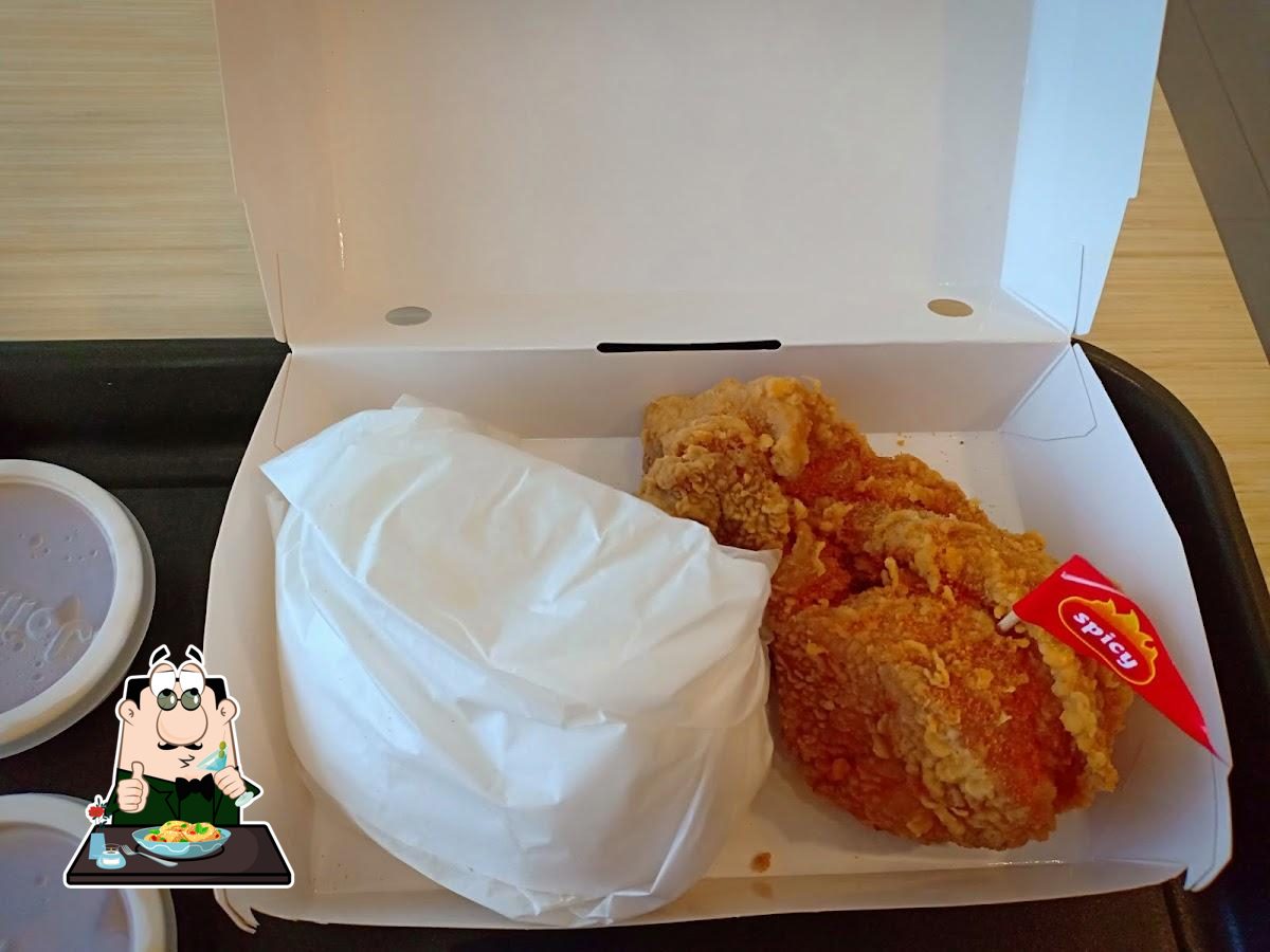 Jollibee restaurant, Tagum City, National Hi-way corner - Restaurant reviews