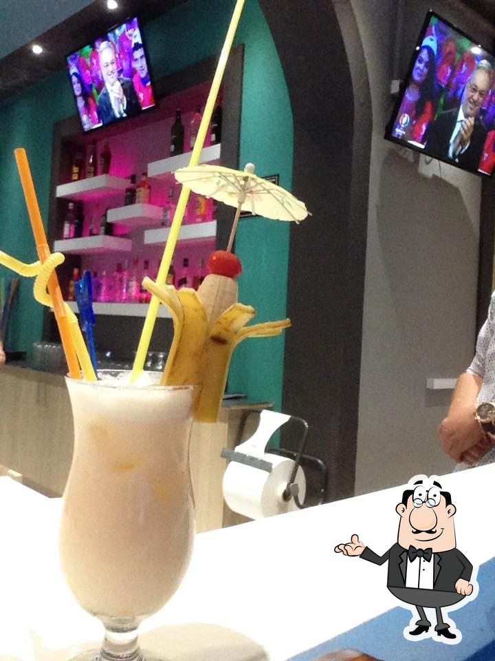 Iguana Cocktail Bar, Alikanas - Restaurant reviews