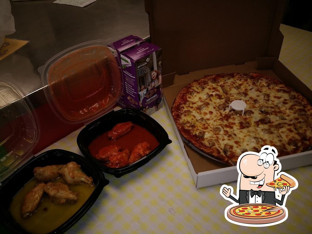 Chester's Pizzeria Inc. in Hamilton - Restaurant menu and reviews