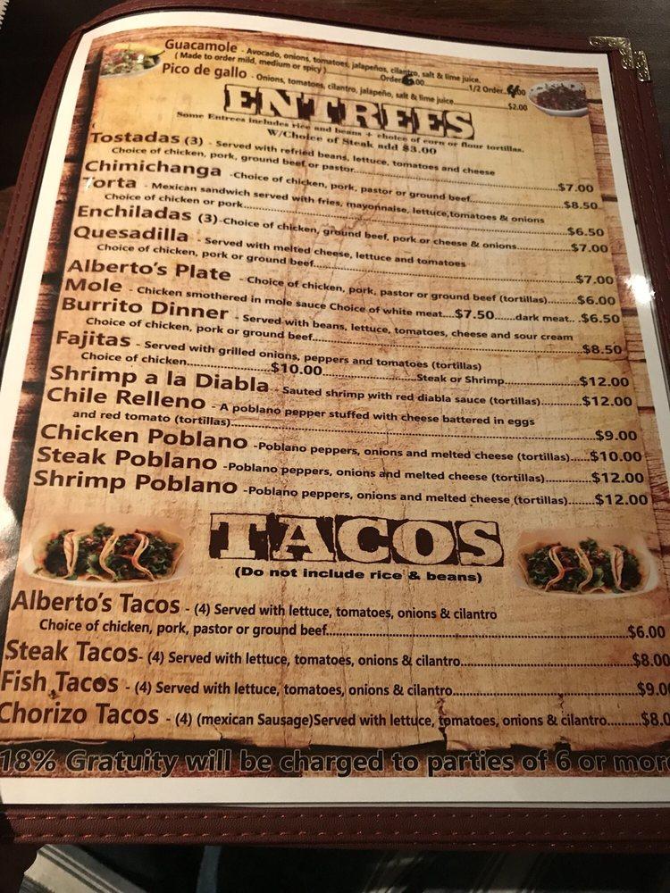 Menu at La Casa de Alberto pub & bar, Milwaukee