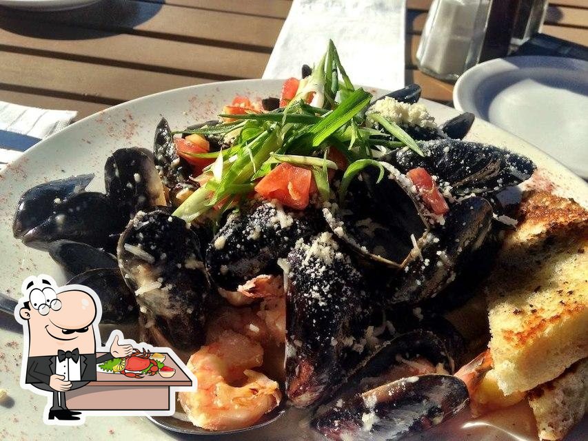 Cow Cafe in Cowichan Bay - Restaurant menu and reviews