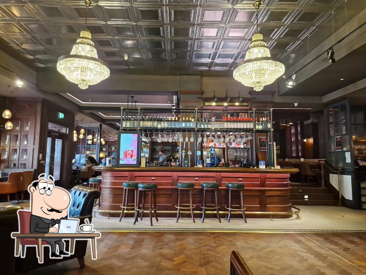 The Northern Whig, Belfast - Restaurant menu, prices and reviews