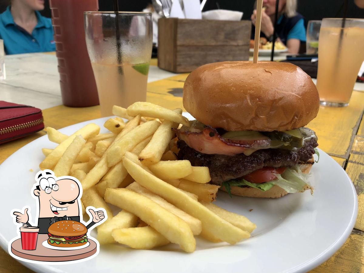 The Royal Hotel, 255 Bong Bong St in Bowral - Restaurant menu and reviews