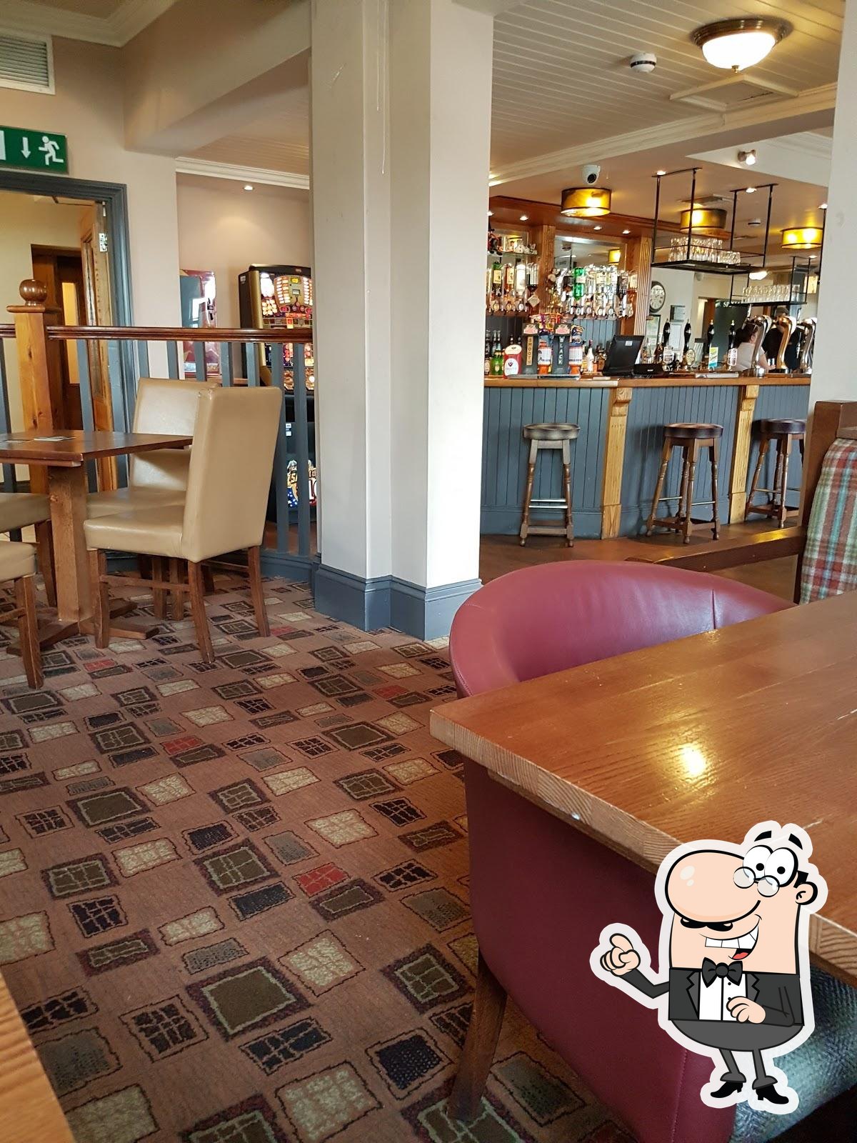 Golden Lion (Swinton), Manchester - Restaurant menu, prices and reviews