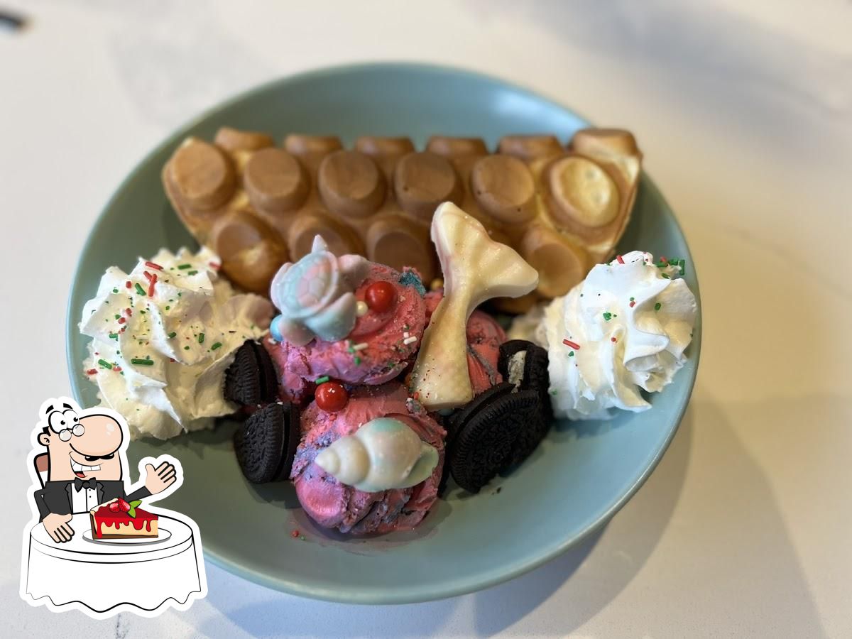 Mermaid Cafe, 2655 Yonge St 2nd Floor in Toronto - Restaurant reviews
