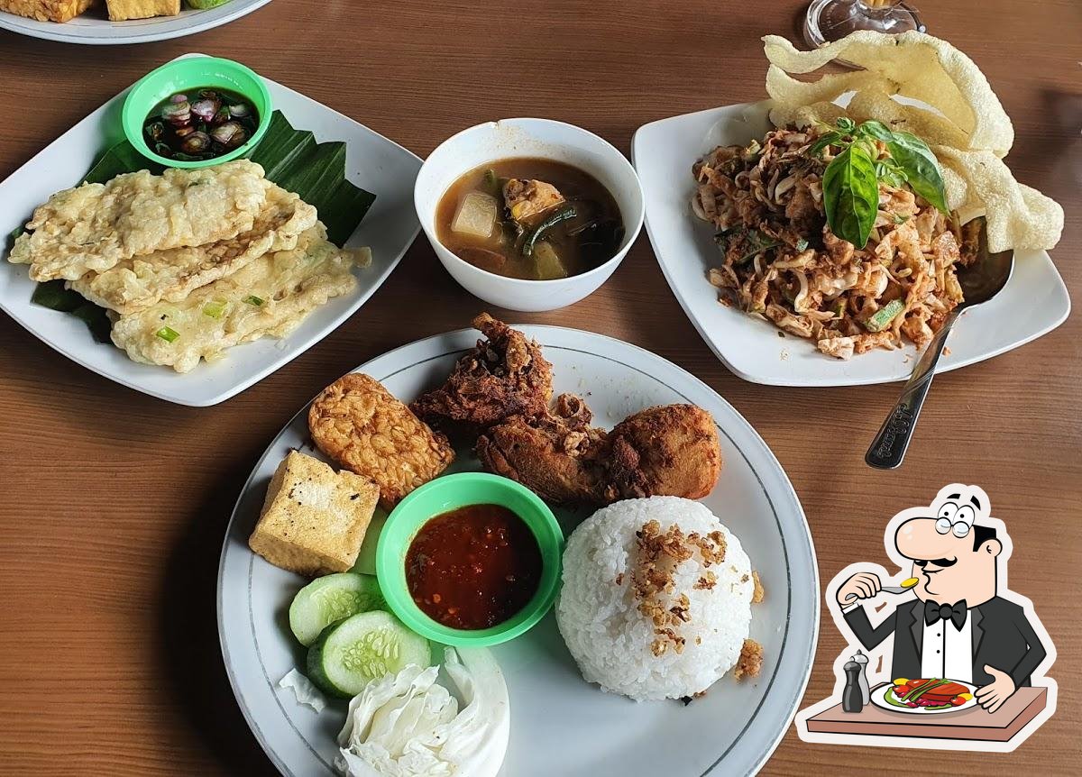 Rumah Kayu, Resto and Family Cotage restaurant, Bandung - Restaurant ...