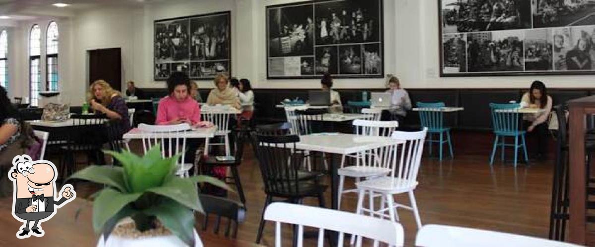 Hackett Cafe in Crawley - Restaurant reviews