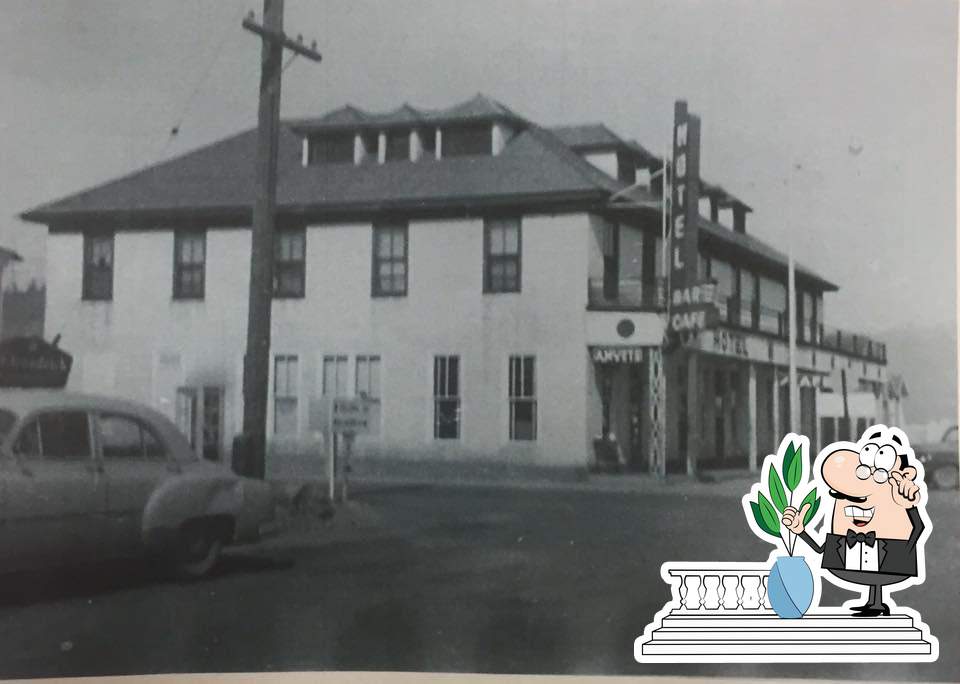 Commercial Bar in Townsend - Restaurant reviews