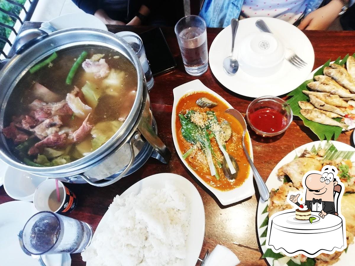 Jaytee's Classic Filipino Cuisine restaurant, Tagaytay, 4W2X+P4R ...