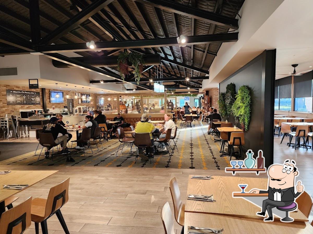 Castello's Pakenham International Buffet Hotel, Pakenham - Restaurant ...