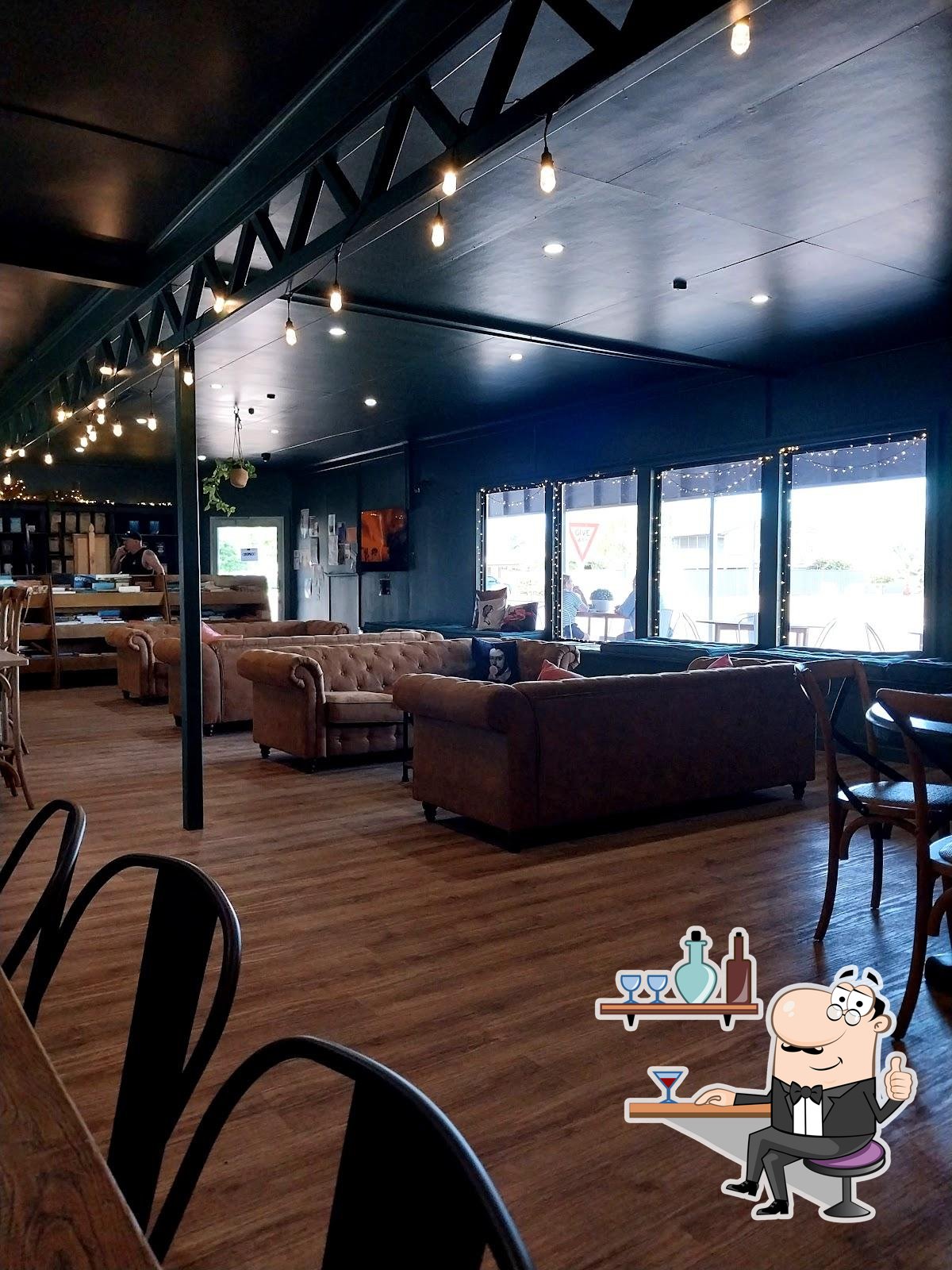 The Lost Poet Coffee Bookstore in Winton - Restaurant reviews