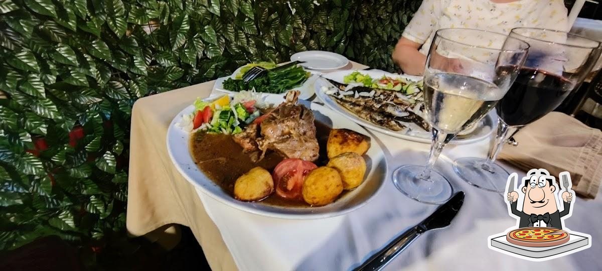 The Four Lanterns in London - Restaurant menu and reviews
