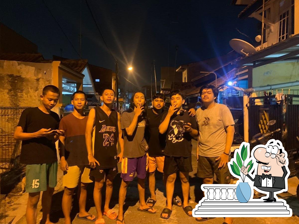 UNTAT (universitas untat entot) pub & bar, Karawang - Restaurant reviews