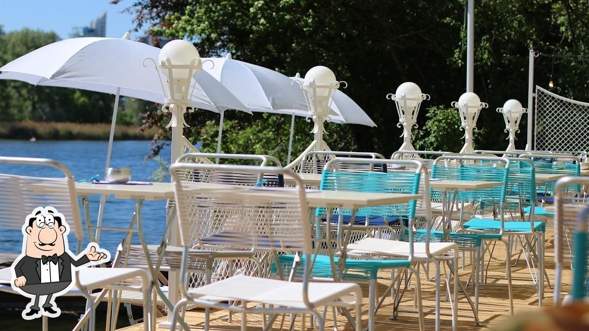 Das Bootshaus restaurant, Vienna, An der unteren Alten Donau 61 ...