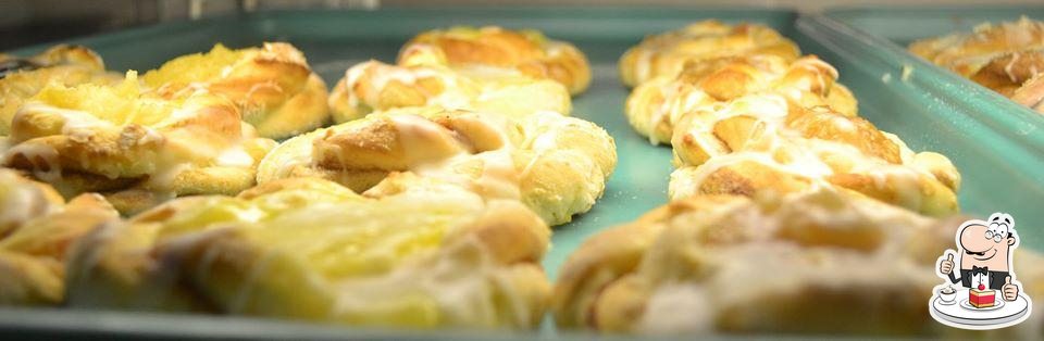 Vienna Pastry & Bakery, 205 Columbus Ave in Bay City - Restaurant reviews