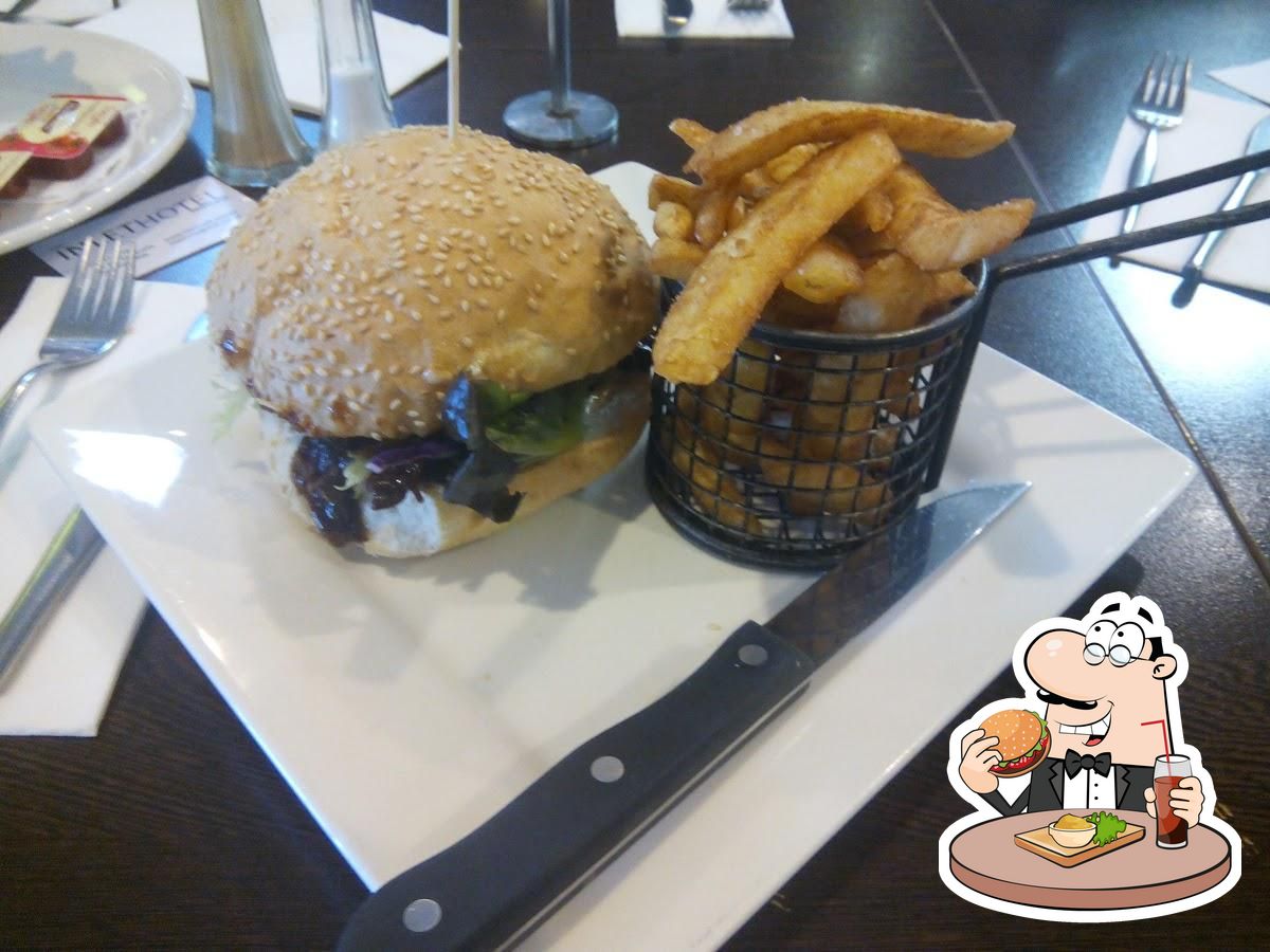 The Inlet Hotel in Inverloch - Restaurant menu and reviews