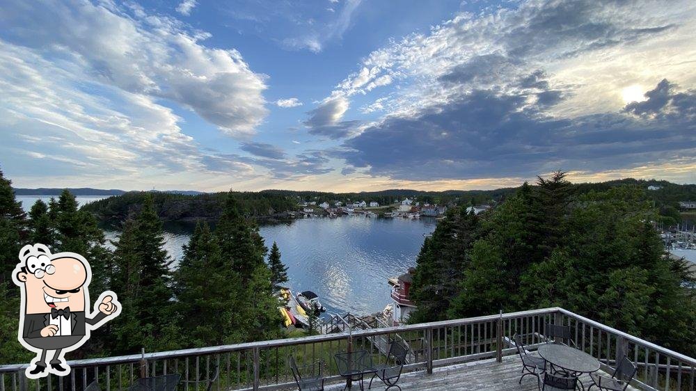 Happy Adventure Inn in Eastport - Restaurant menu and reviews