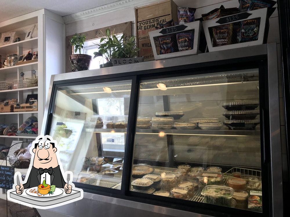 Kindred Farms Market & Bakery in Casco - Restaurant reviews