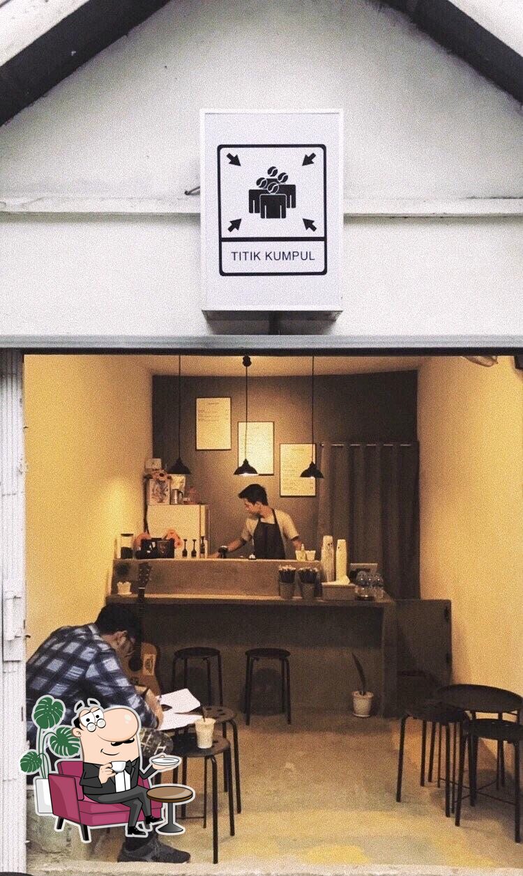 Titik Kumpul Cafe, Pontianak