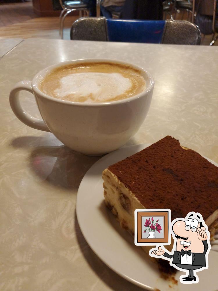 Smokey Row Coffee, Des Moines - Restaurant menu, prices and reviews